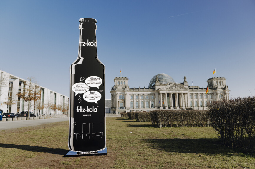 Fritz-Kola schickt Flaschenpost an Friedrich Merz - absatzwirtschaft