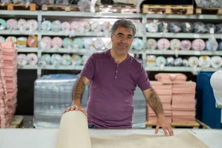 Manomama: Erfolgreich mit Jeans „Made in Germany“ - absatzwirtschaft
